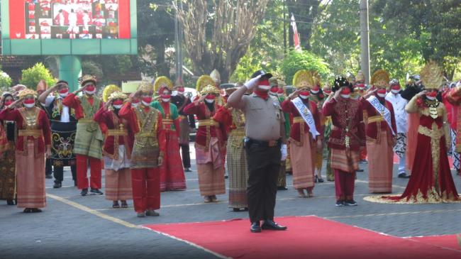 Kru RSI Siti Hajar Gelar Upacara Kemerdekaan ke-76, Giliran Sekarang ...